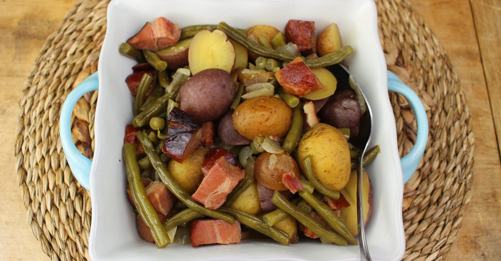 Slow Cooker Cottage Ham with Green Beans and Potatoes – Palatable ...