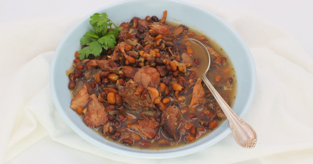 Field Peas with Smoked Turkey (Instant Pot ) – Palatable Pastime ...